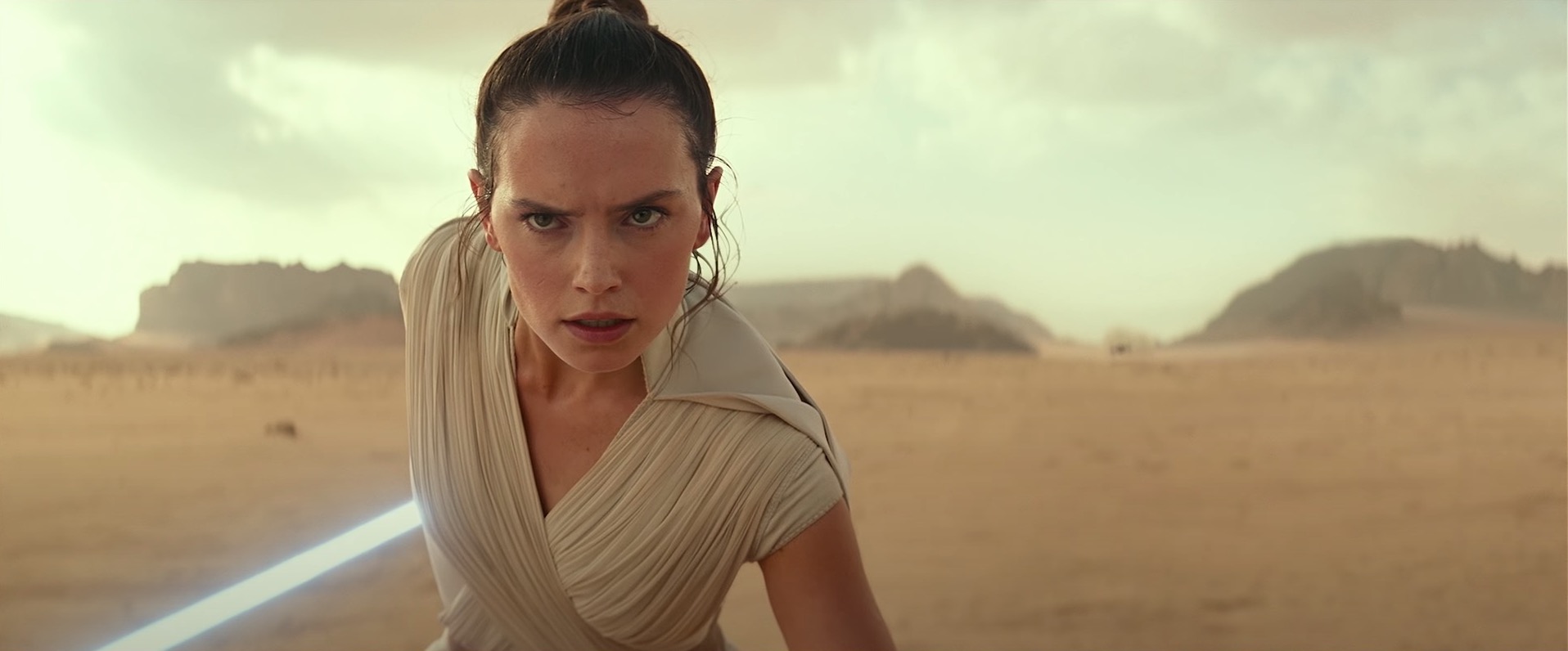 Star Wars : Daisy Ridley dévoile sa scène préférée de Rey - CinéSérie