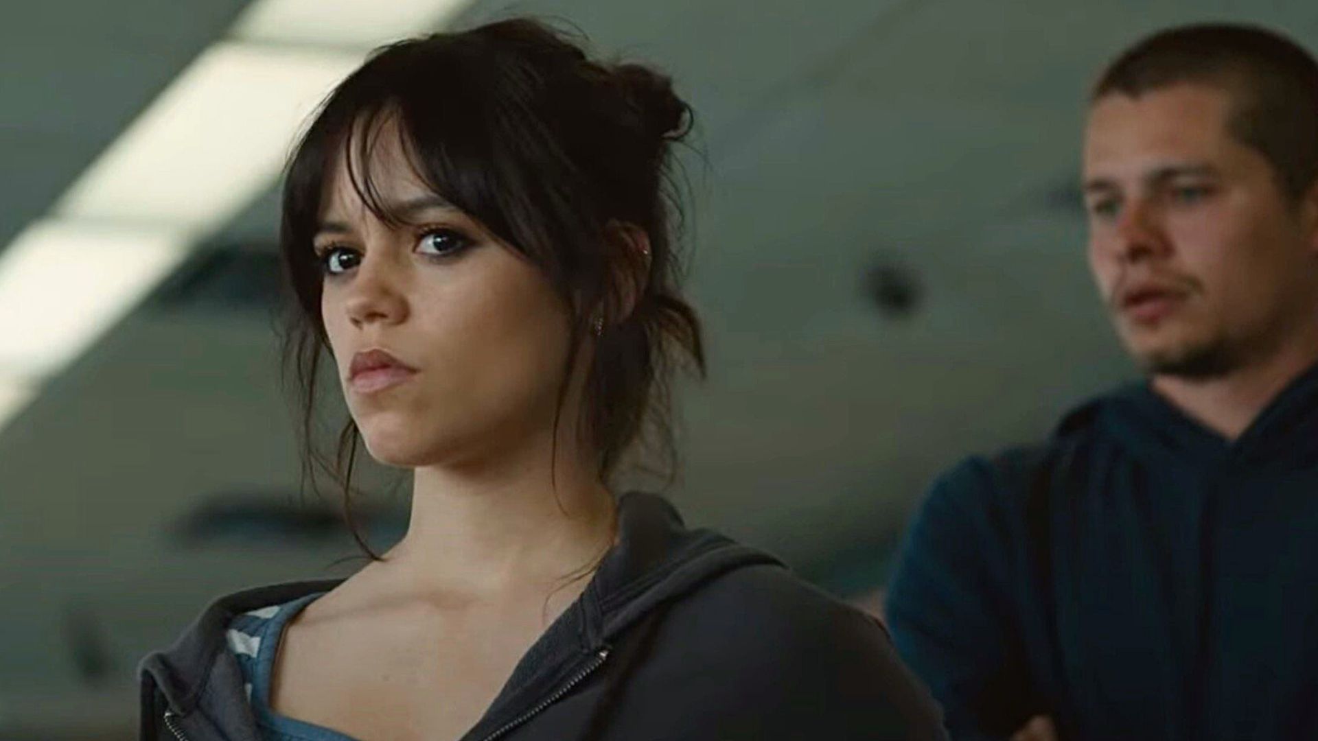 Jenna Ortega face au syndicat du crime de Boston dans la bande-annonce ...