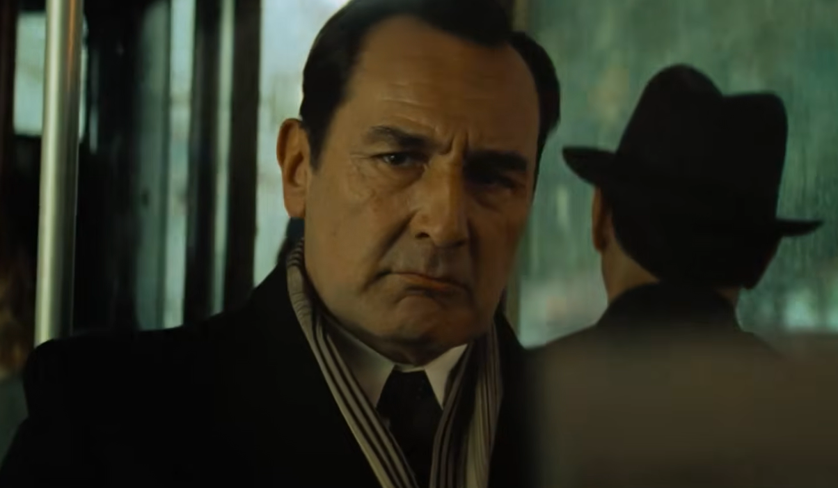 Moulin Premier Teaser Du Biopic Avec Gilles Lellouche Cin S rie Moulin Premier Teaser Du Biopic Avec Gilles Lellouche Cin S rie